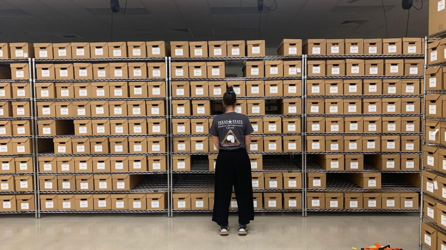 One forensic scientist is scraping bones for clues to time of death ...