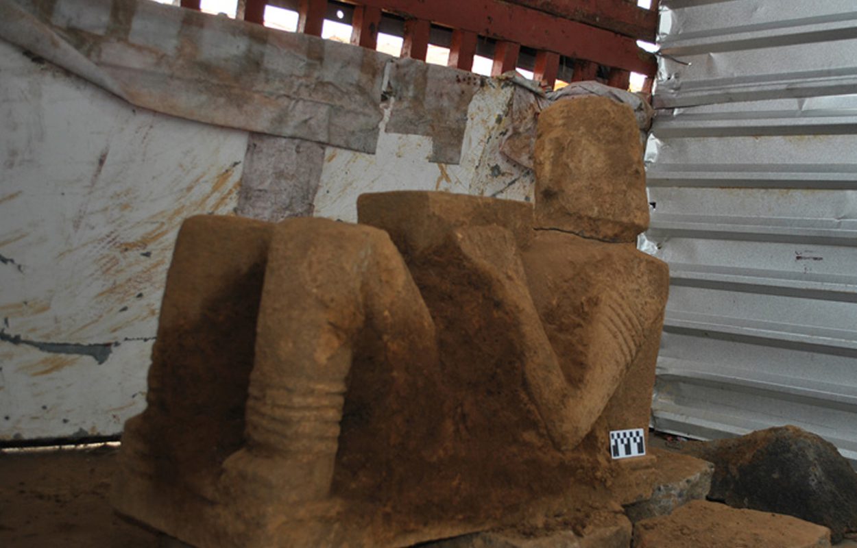 Archaeologists discover chacmool statue in Pátzcuaro | - Ideas and ...