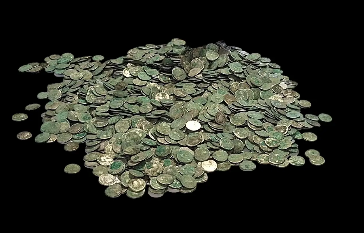 Roman coin hoard among largest discovered in Romania - Ideas and ...