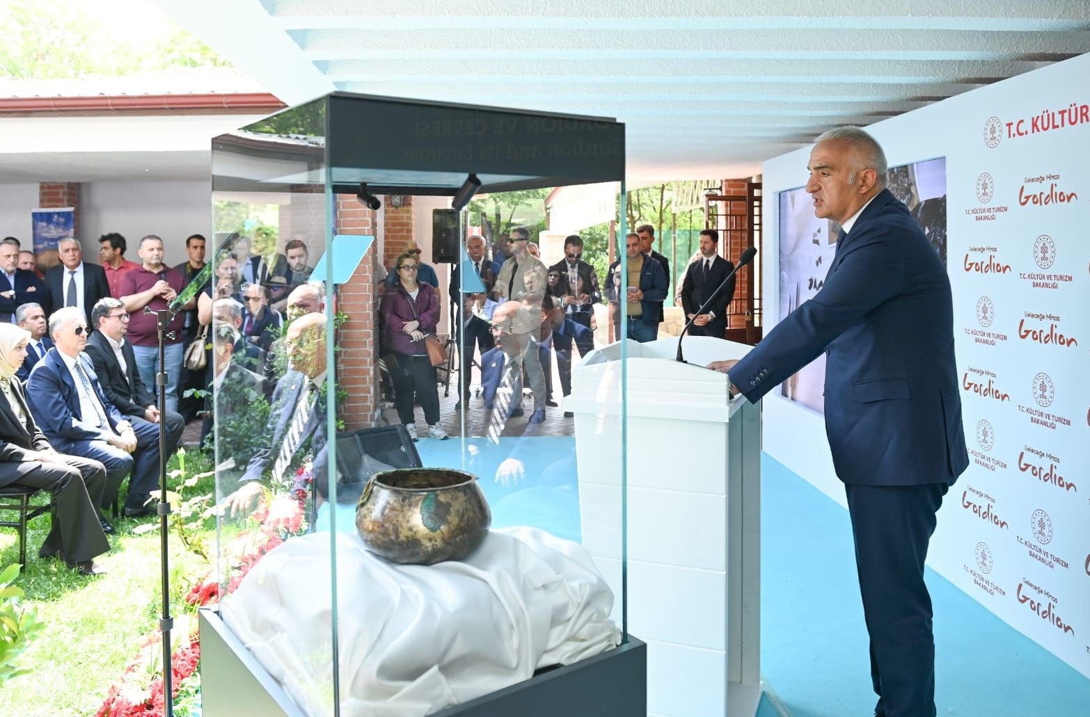 Royal tomb unearthed in Gordion could belong to King Midas' family ...