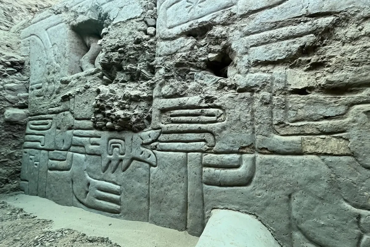 4,000-year-old mural reveals complex worldview of ancient Peru - Ideas ...