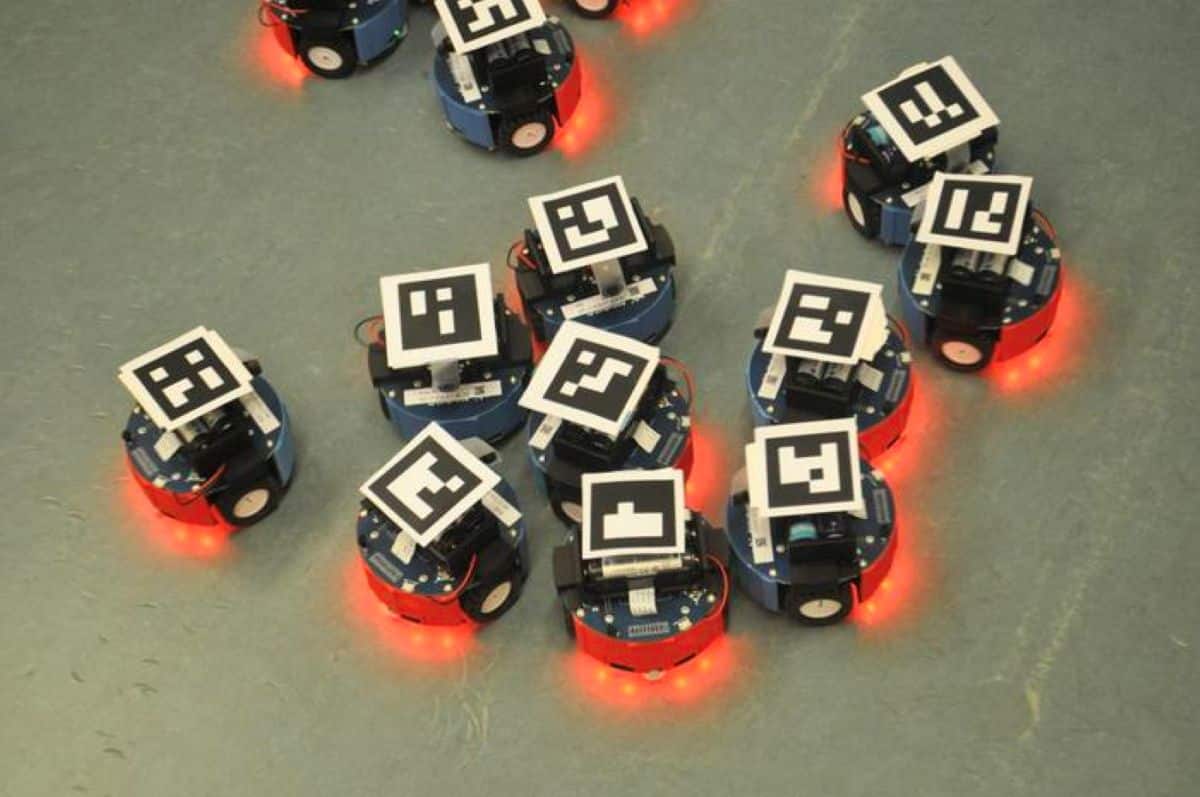 Randomness Solves Robotic Gridlock - Neuroscience News - Ideas and ...